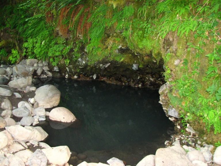 6 Hot Springs Near Portland, Oregon - HotSprings.co
