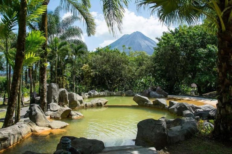 9 Arenal Hotels With Hot Springs (2025 Guide) - HotSprings.co